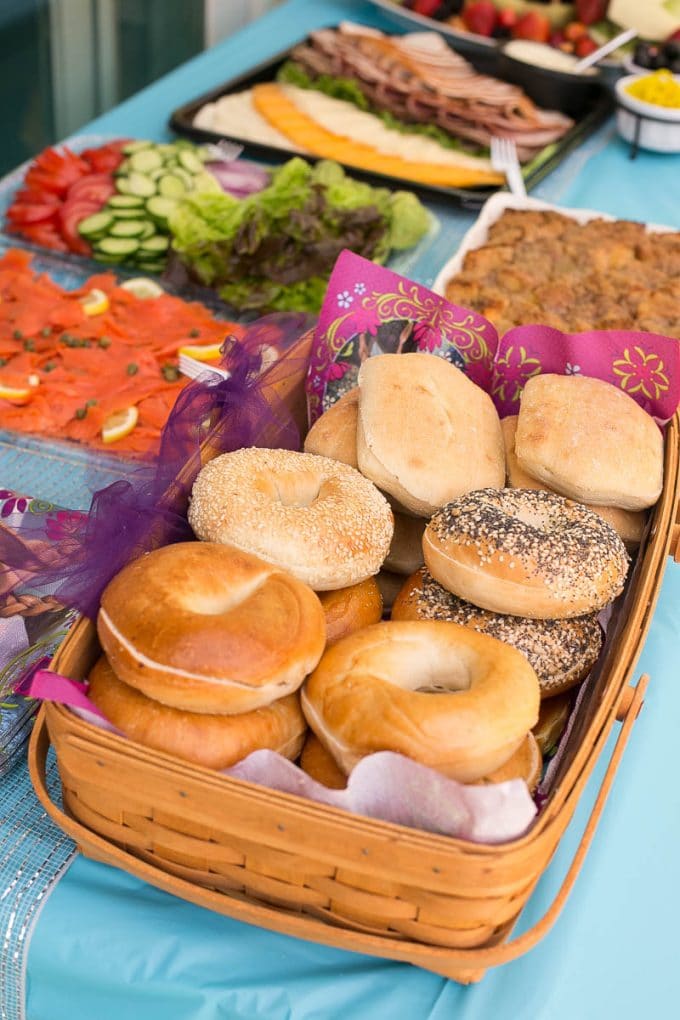 Frozen Themed Birthday Party - Dinner at the Zoo