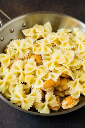 Chicken Pesto Pasta - Dinner at the Zoo