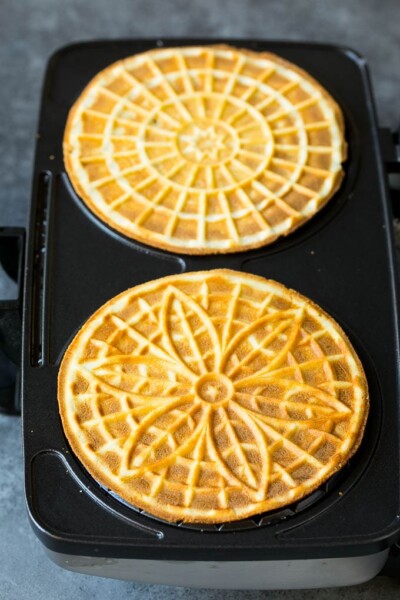 Pizzelle Recipe - Dinner at the Zoo